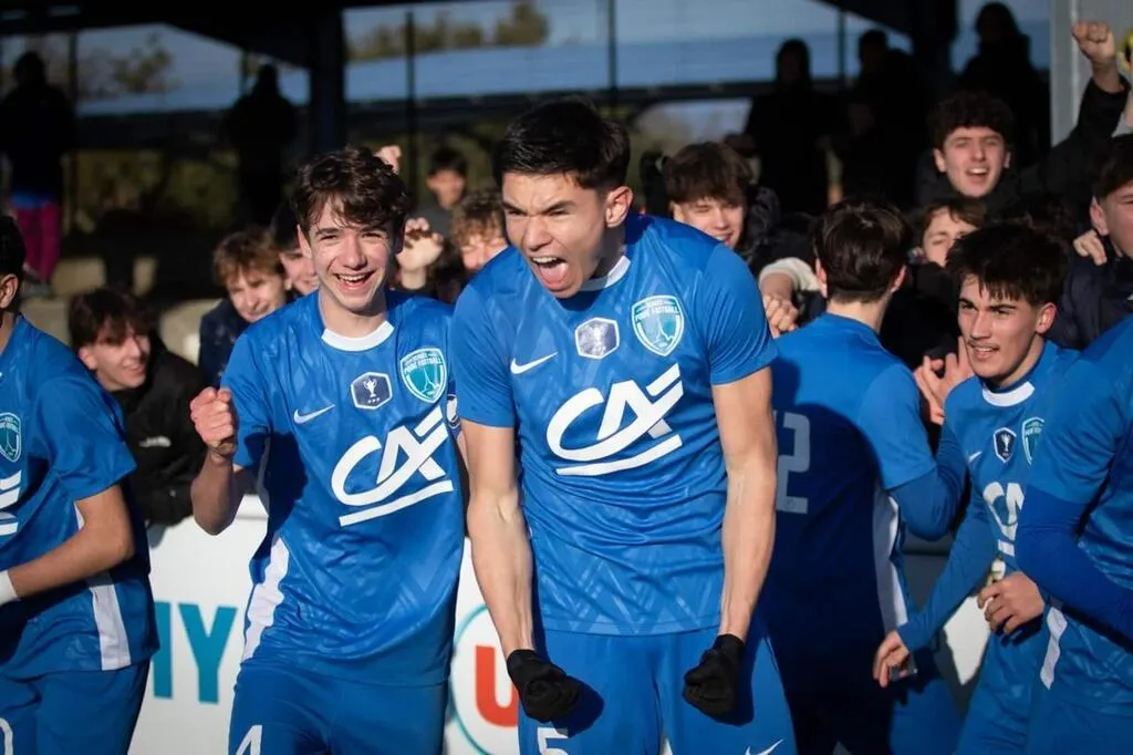 Coupe Gambardella. Vendée Poiré Football : Paco Zomenio, un défenseur ...
