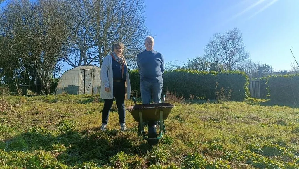 « Autant en faire profiter quelqu’un » : un couple propose 500 m2 de ...