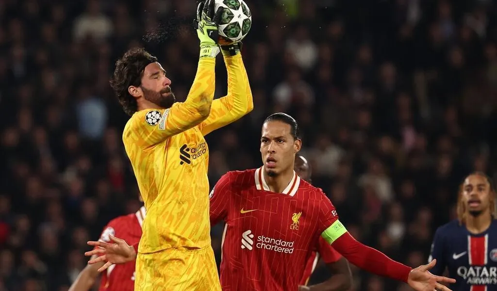 « L’un des plus gros vols » : la presse anglaise sous le choc après le match PSG - Liverpool ...