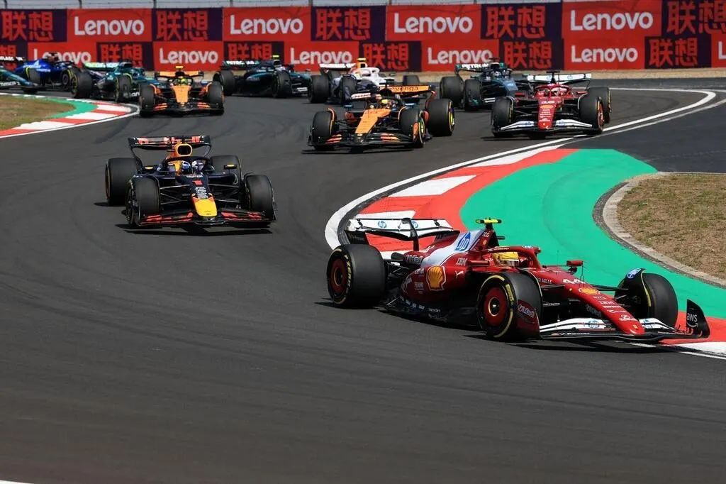 F1. Grand Prix de Chine : impérial, Lewis Hamilton remporte la course ...