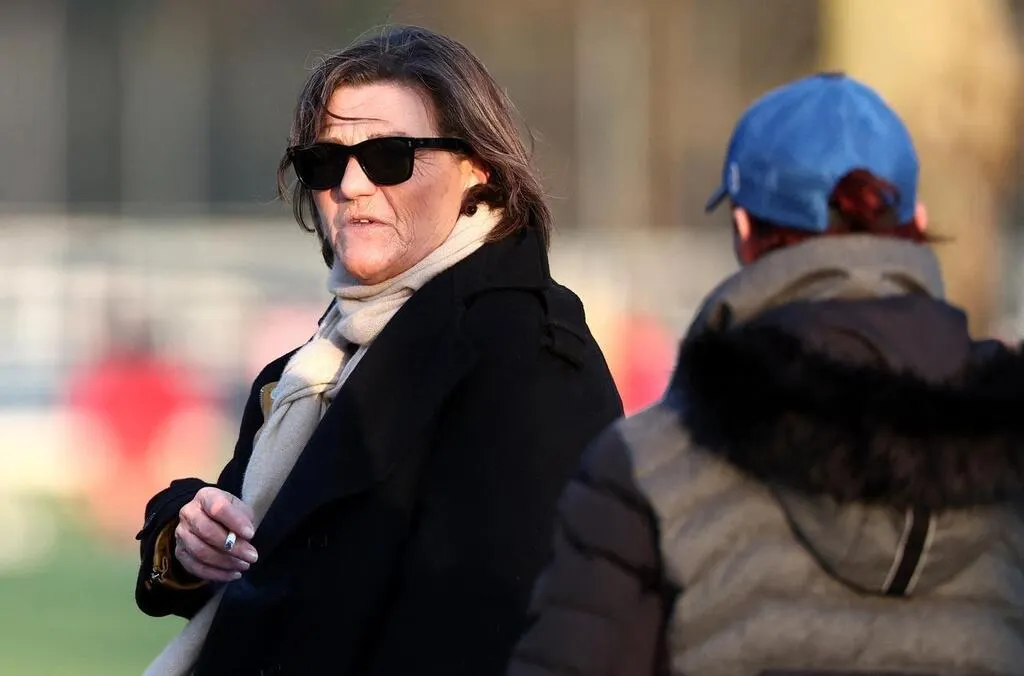 « Il peut être franchement désagréable » : Véronique Rabiot charge ...