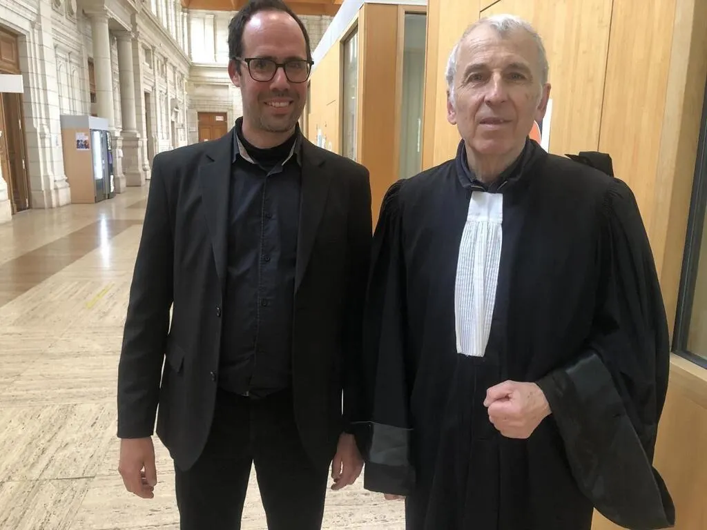 Il se présente comme « une victime du notariat » : sa croisade l’amène ...