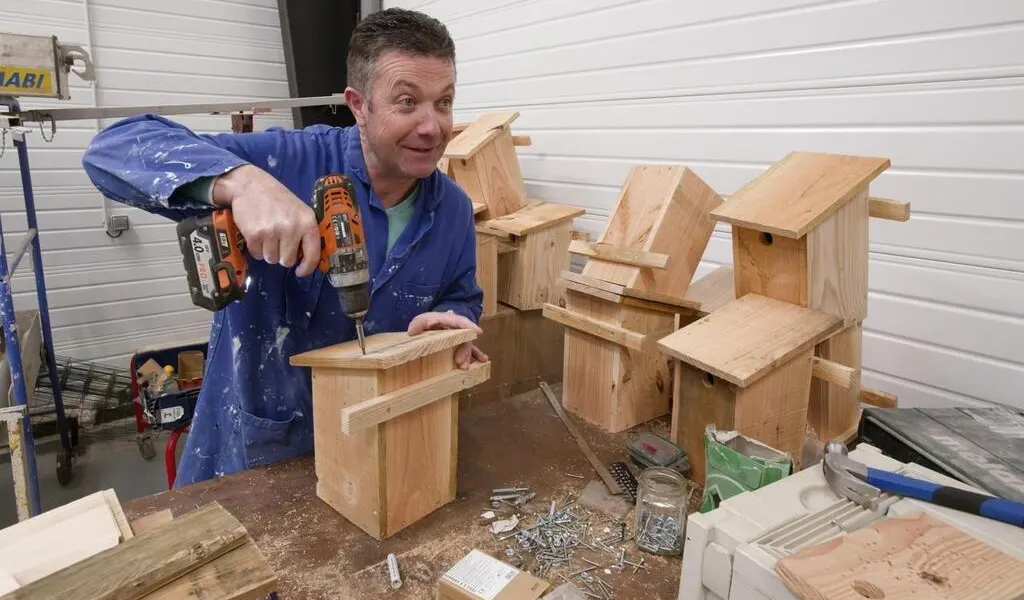 « Donner envie d’apprendre » : Enseignant, Bertrand est au chevet de ...