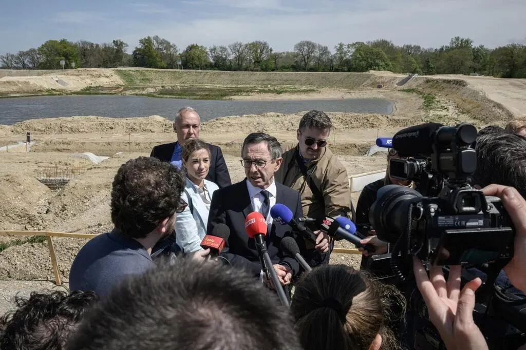 Sur le chantier de l’A69, Bruno Retailleau dénonce « une idéologie qui utilise la violence ...