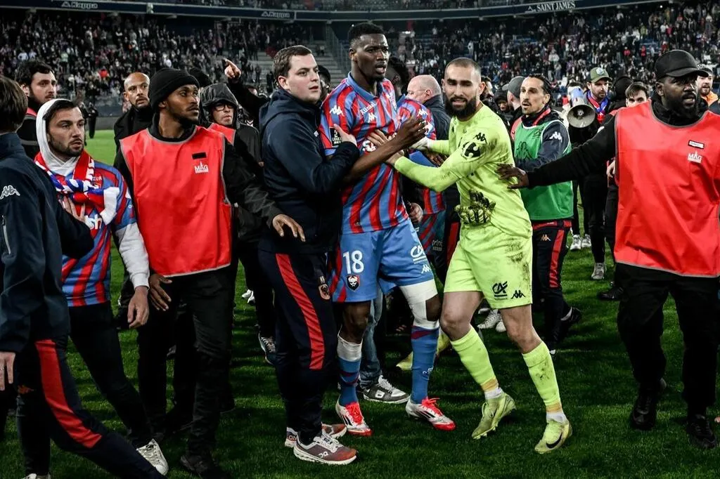 EN IMAGES. Descente du SM Caen : revivez la soirée noire qui a amené ...