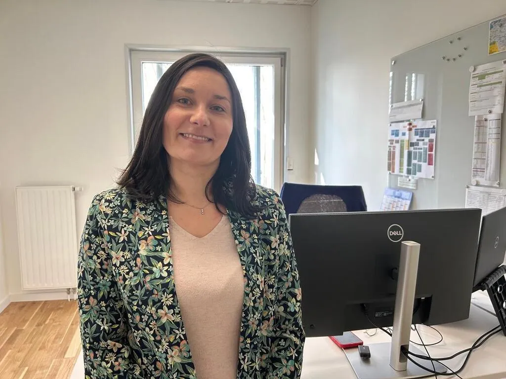 « Je n’entends que 10 % des sons » : cette Bretillienne doit changer de ...