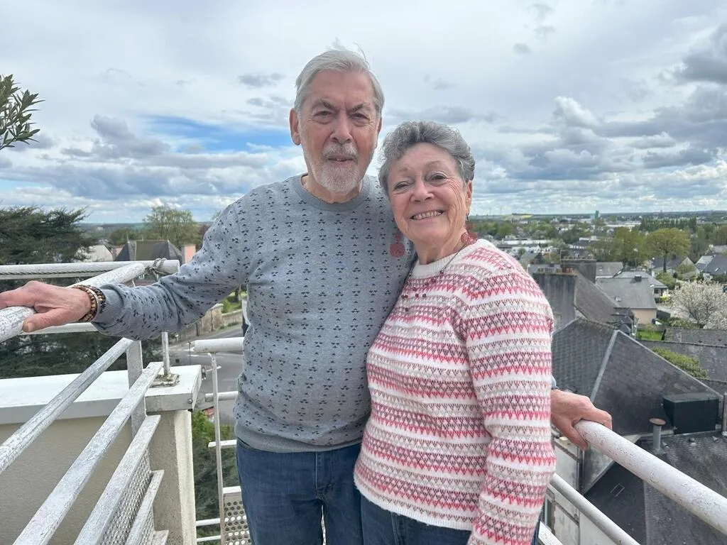 « On pense la même chose en même temps » : ce couple a fêté ses noces ...