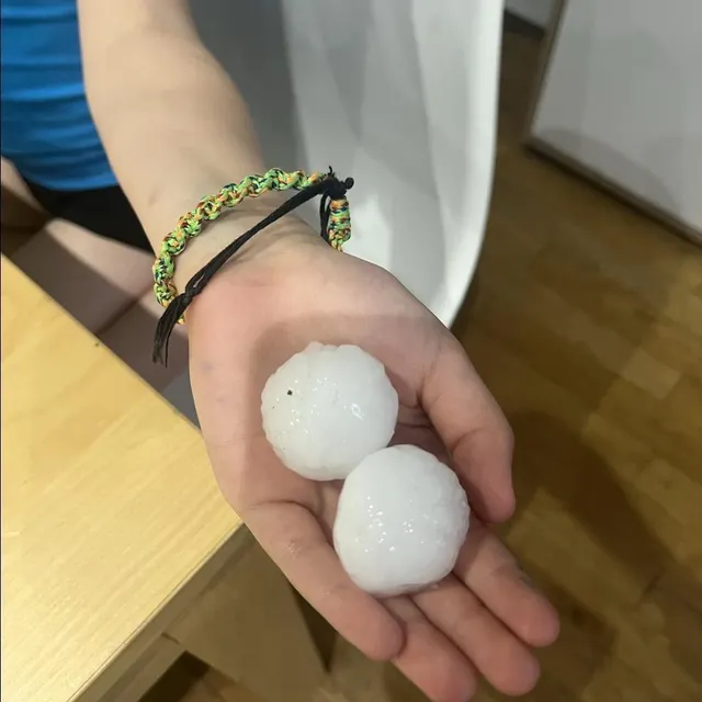 EN IMAGES. Un impressionnant orage de grêle s’abat sur Paris - Paris ...