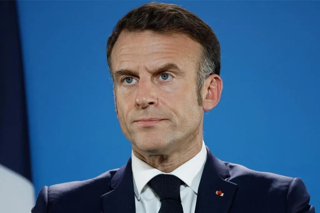 Un artiste guadeloupéen mis en examen pour un tableau montrant Macron ...