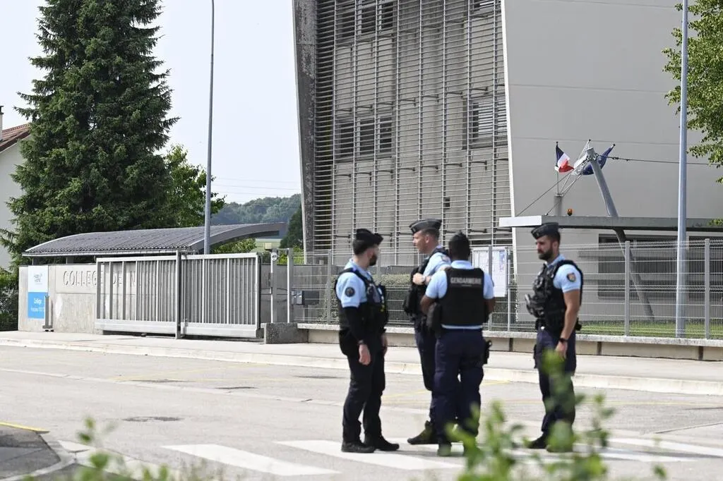 Surveillante tuée devant un collège : la garde à vue du collégien ...