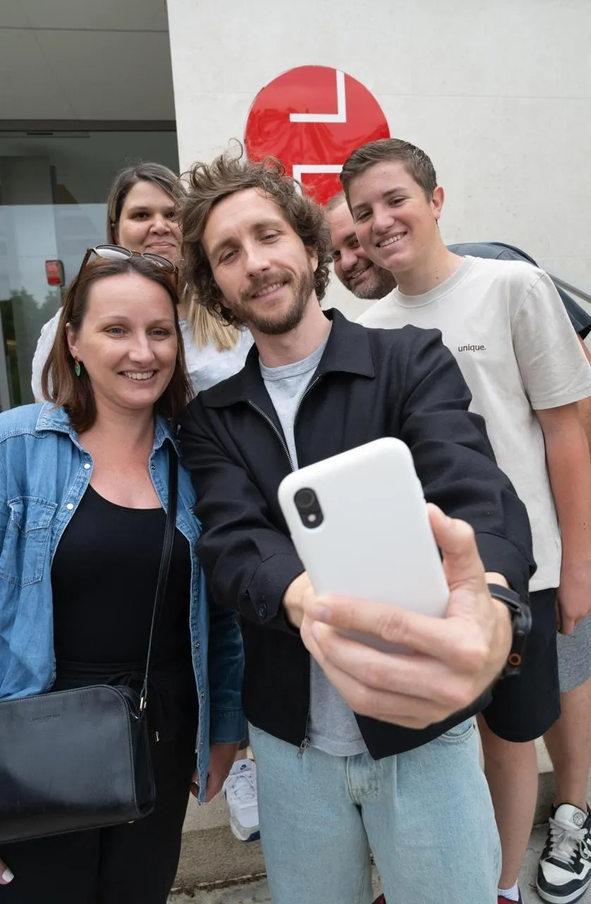 RENCONTRE. Avec l’humoriste Baptiste Lecaplain, la scène s’invite au cinéma . Cinéma - Saint-Lô ...