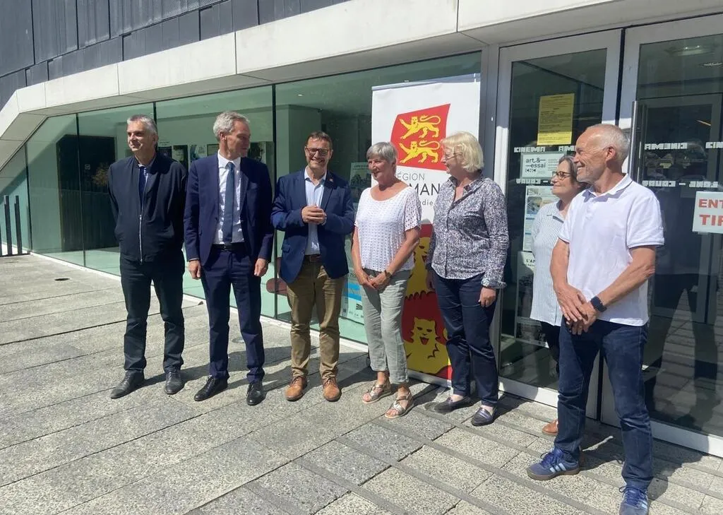 À Coutances, le Long-Court, « lieu de proximité culturel », séduit le ...