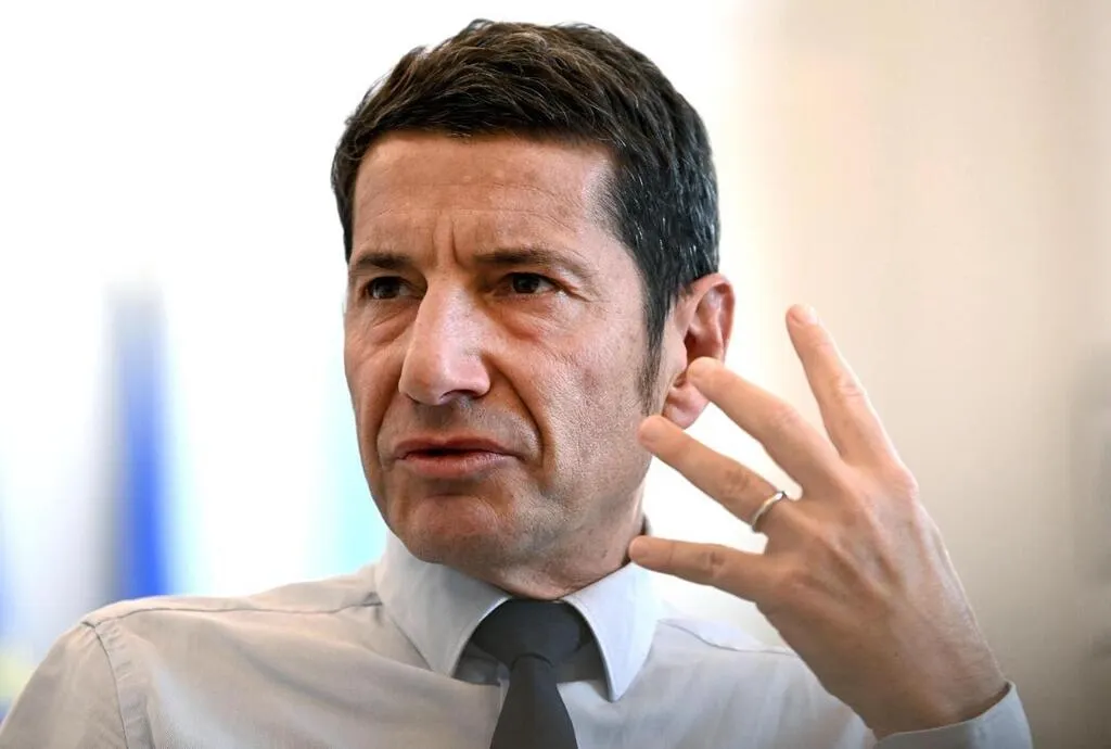 ENTRETIEN. « Emmanuel Macron doit prendre acte de son échec et ...