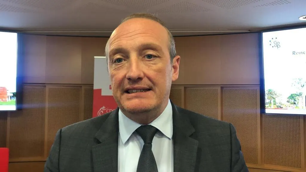 « Ça se fait, mais sans couverture pour les fonctionnaires » : ce ...