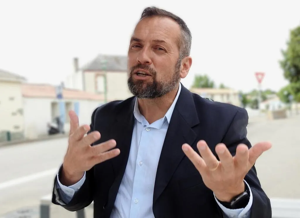 Municipales 2026 : Sylvain Moniot-Beaumont annonce sa candidature aux ...