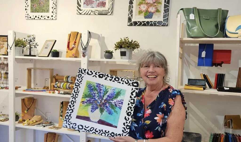 Sainte-Suzanne-et-Chammes. L’artiste peintre Maric expose à l’Art’elier ...