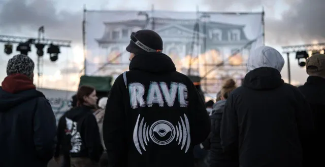 Les rave-parties non déclarées sont interdites durant le mois d’août en ...