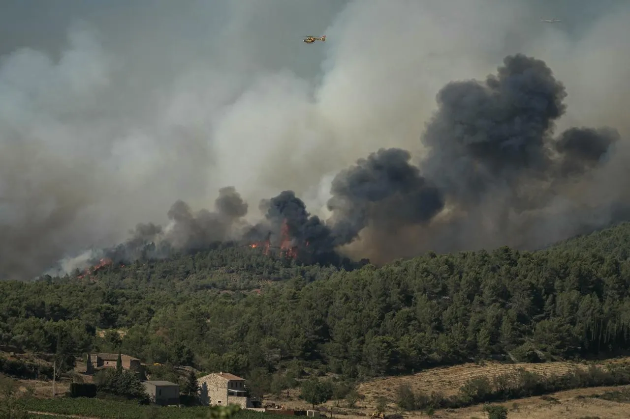 EN IMAGES. Incendie dans l’Aude : des milliers d’hectares partent en fumée - La Seyne.maville.com