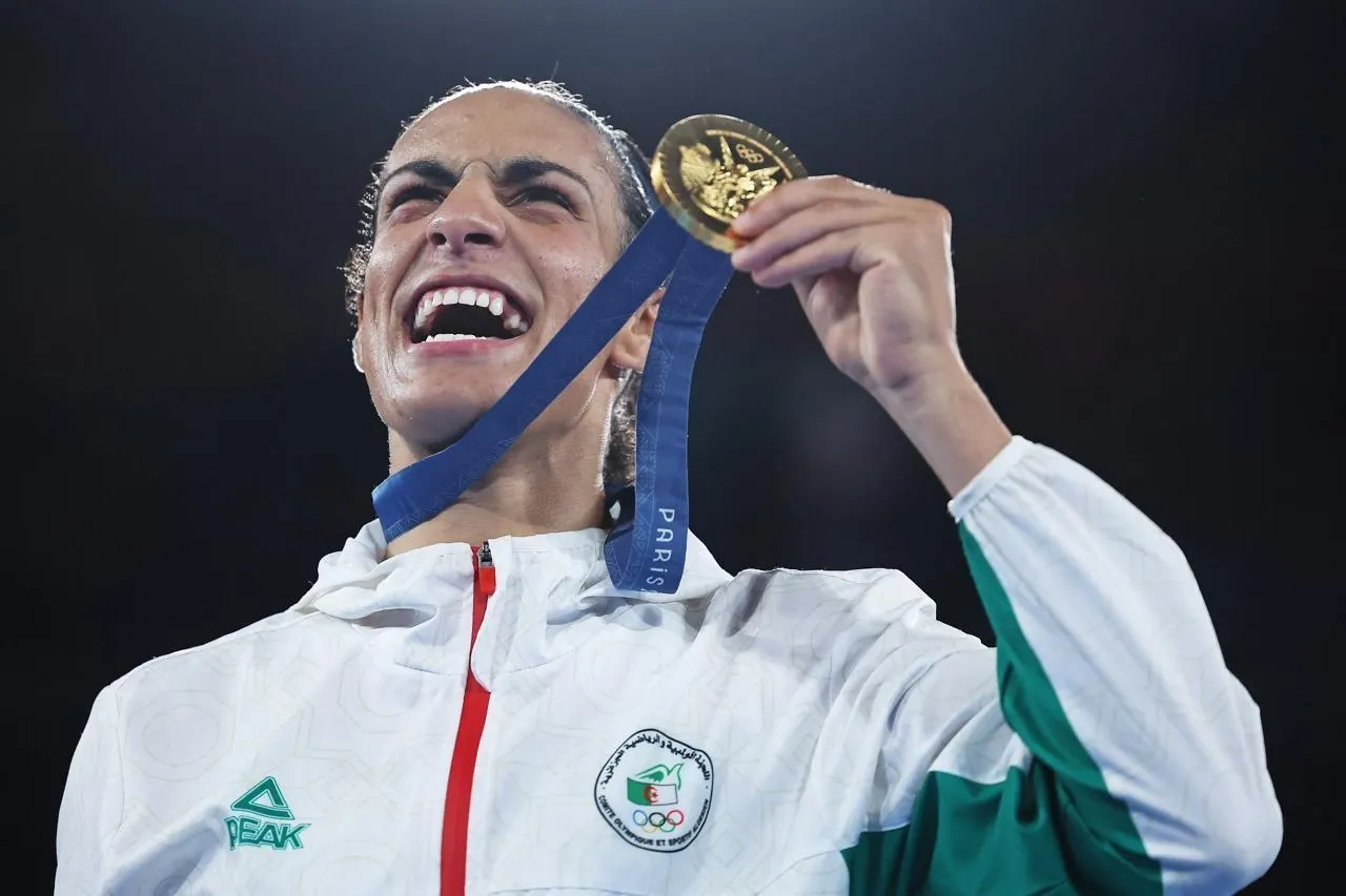 Boxe. La championne olympique, Imane Khelif dément avoir raccroché les ...
