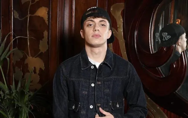 Anyme, streamer breton suivi par plus de 3 millions de personnes, met ...