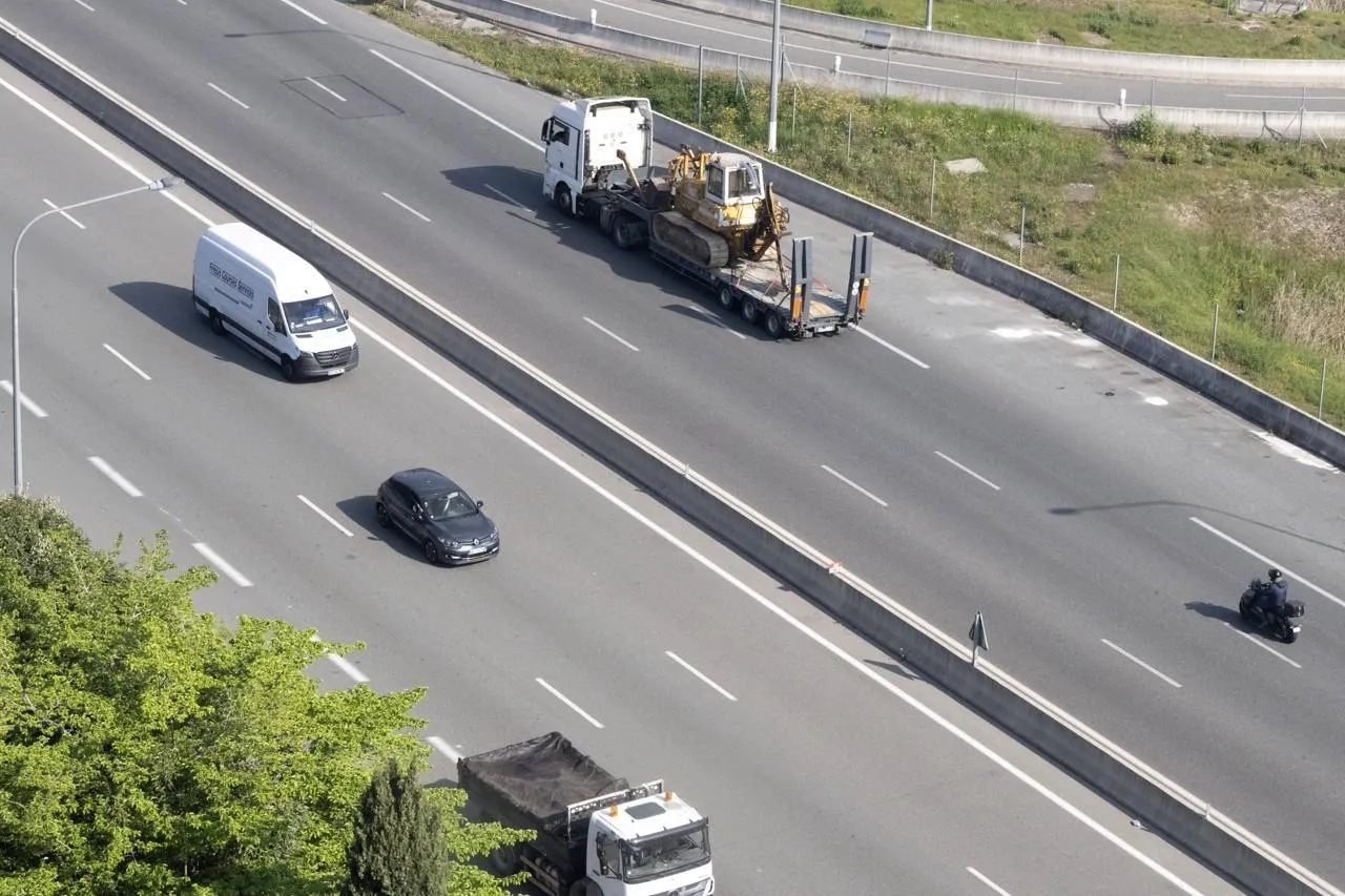 Une conductrice s’arrête sur l’autoroute pour… danser au milieu des voitures - Valenciennes ...