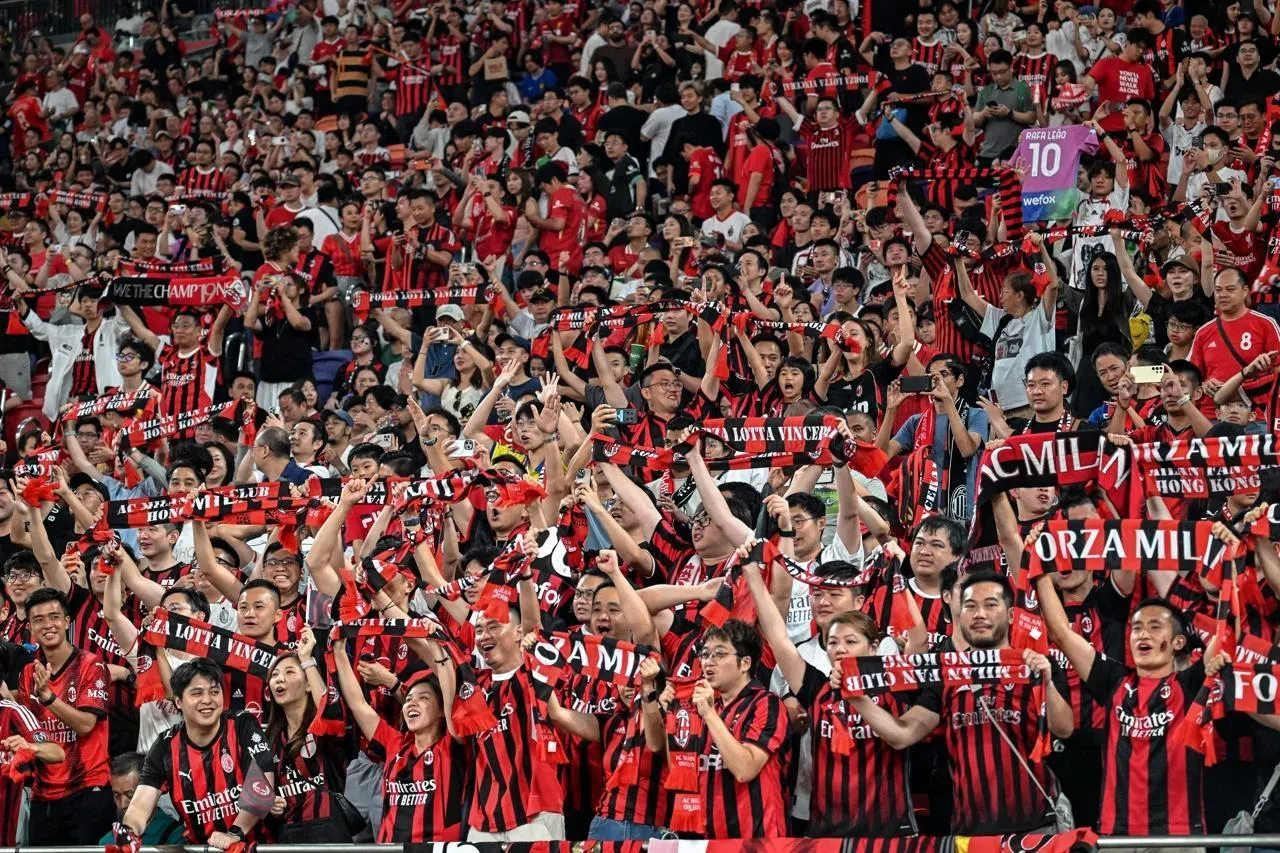 Serie A. « Grazie PSG 5-0 » : les supporters de l’AC Milan chambrent l ...