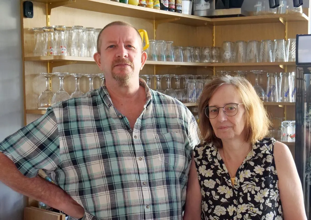 « Tout a été refait à neuf » : Le restaurant Chez Fred ouvre à ...