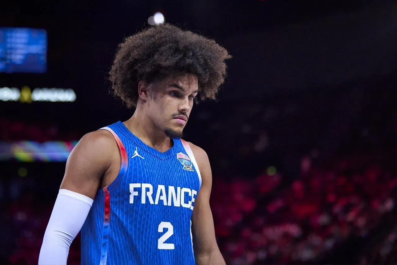 Basket. Matthew Strazel forfait, l’équipe de France rappelle Nadir Hifi ...