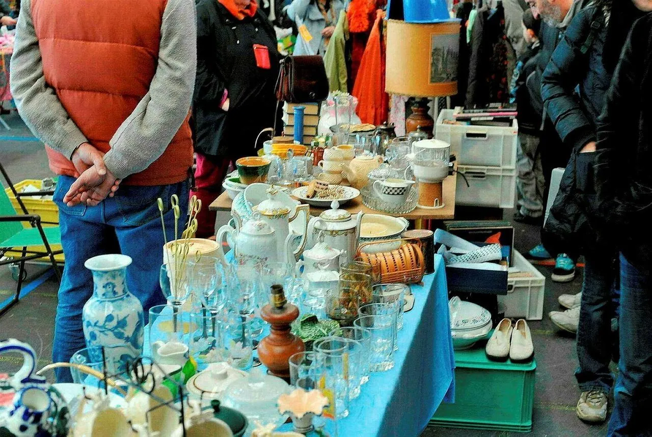 Troc et puces à Concarneau le dimanche 7 septembre 2025 . Sport - Rennes.maville.com