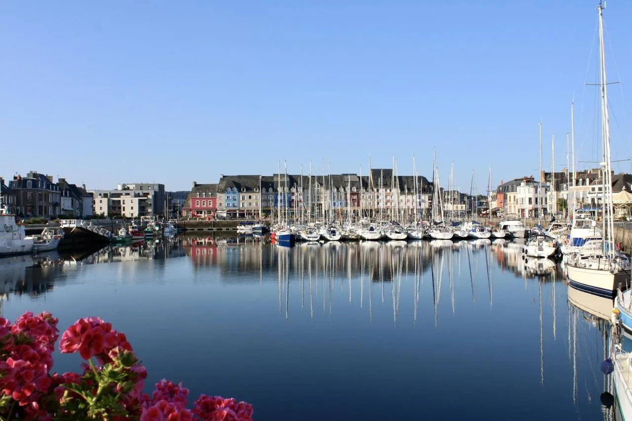 « Vous savez où la mer est haute ? » : les perles des touristes de ce ...