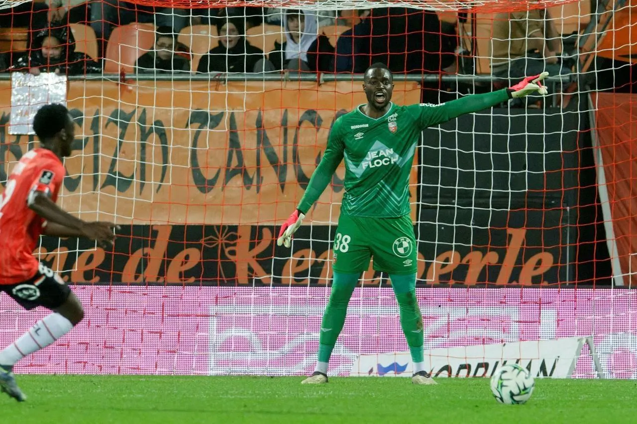 FC Lorient. Vers un retour d’Yvon Mvogo chez les Merlus . Sport - Lille.maville.com