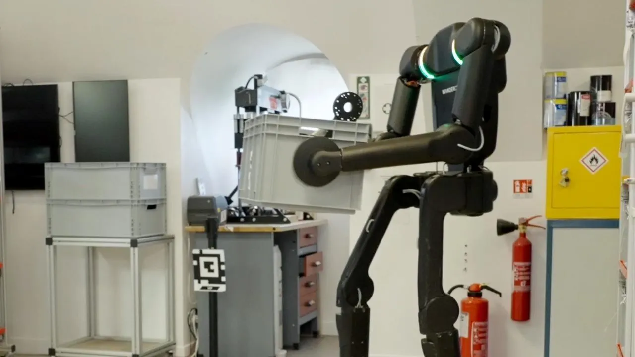 Renault déploie des robots humanoïdes en usine - Vitré.maville.com