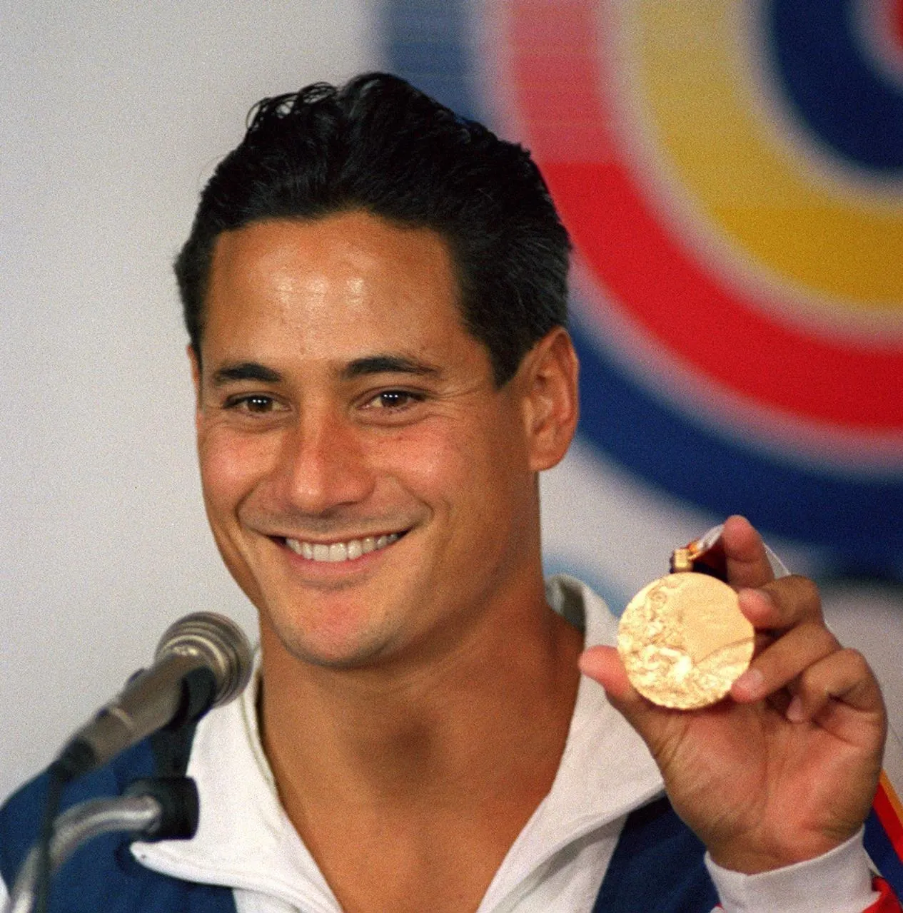 Greg Louganis, légende du plongeon, a vendu ses médailles olympiques ...