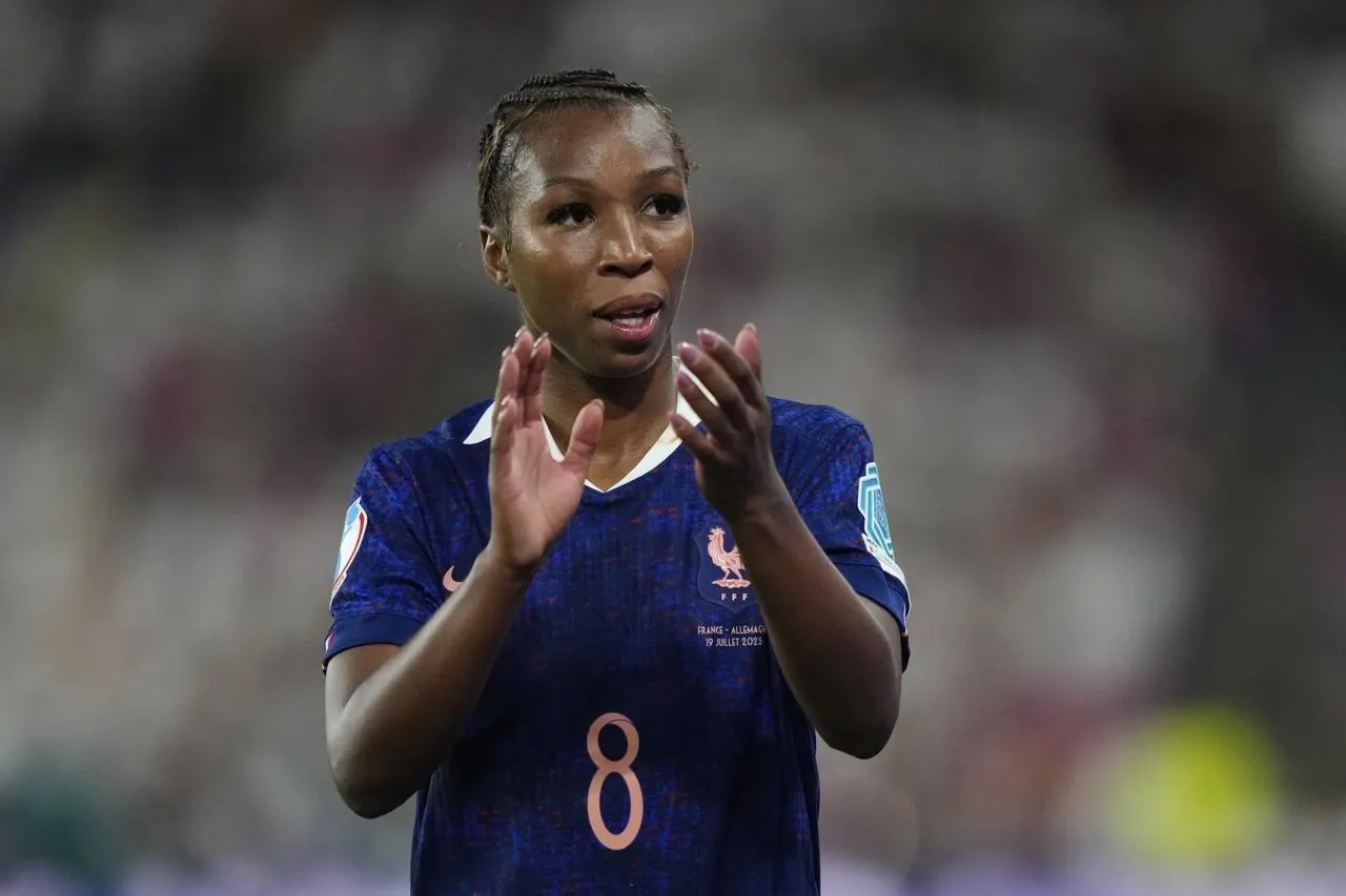 Football. Avec un transfert record, Grace Geyoro signe à London City ...