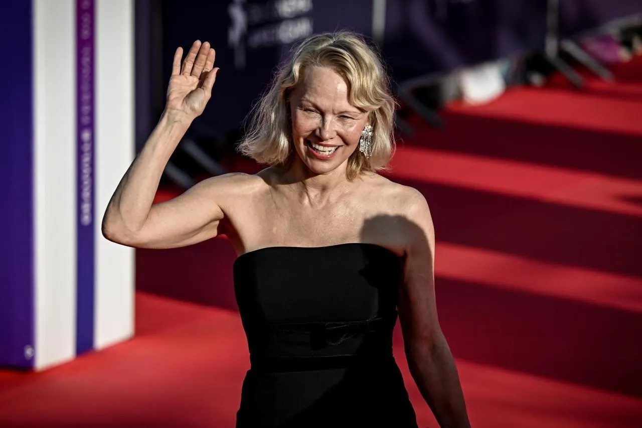 EN IMAGES. Pamela Anderson a ouvert le 51e Festival du cinéma américain ...