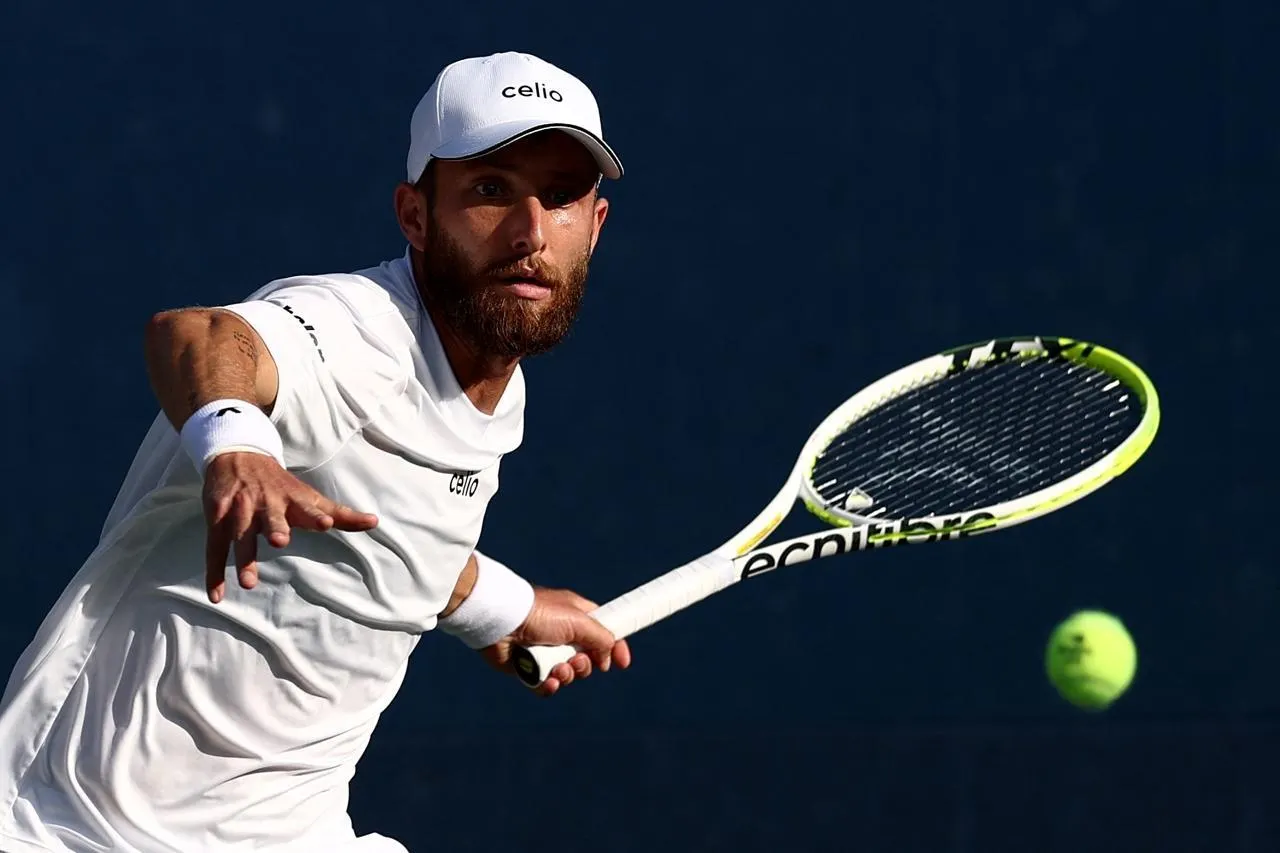 Tennis. Moutet et Mpetshi Perricard pressentis pour remplacer Humbert en Coupe Davis . Sport ...
