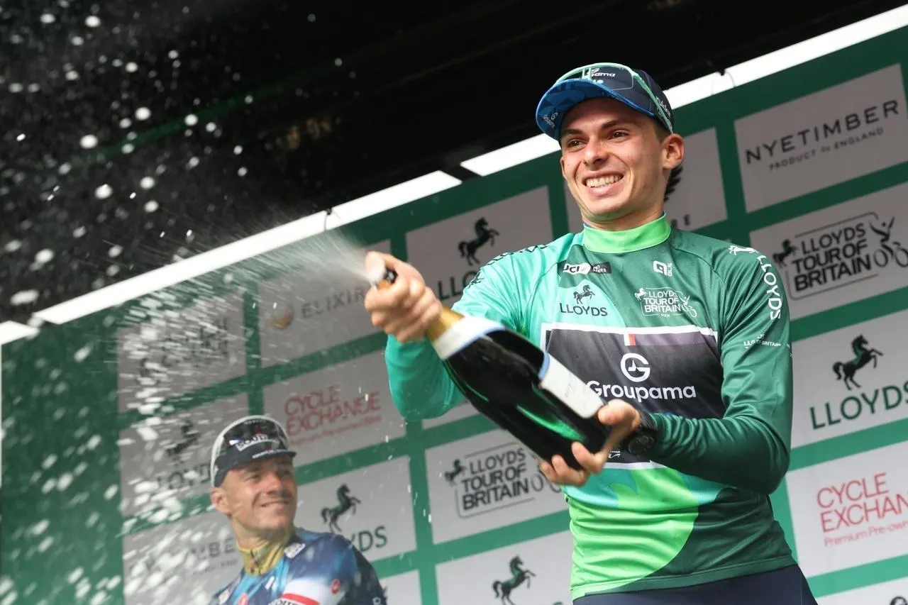Cyclisme. Romain Grégoire savoures après sa victoire sur le Tour de Grande-Bretagne . Sport ...