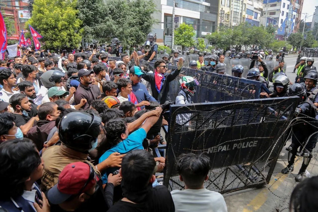 Népal : au moins 17 morts lors d’une manifestation contre le blocage ...