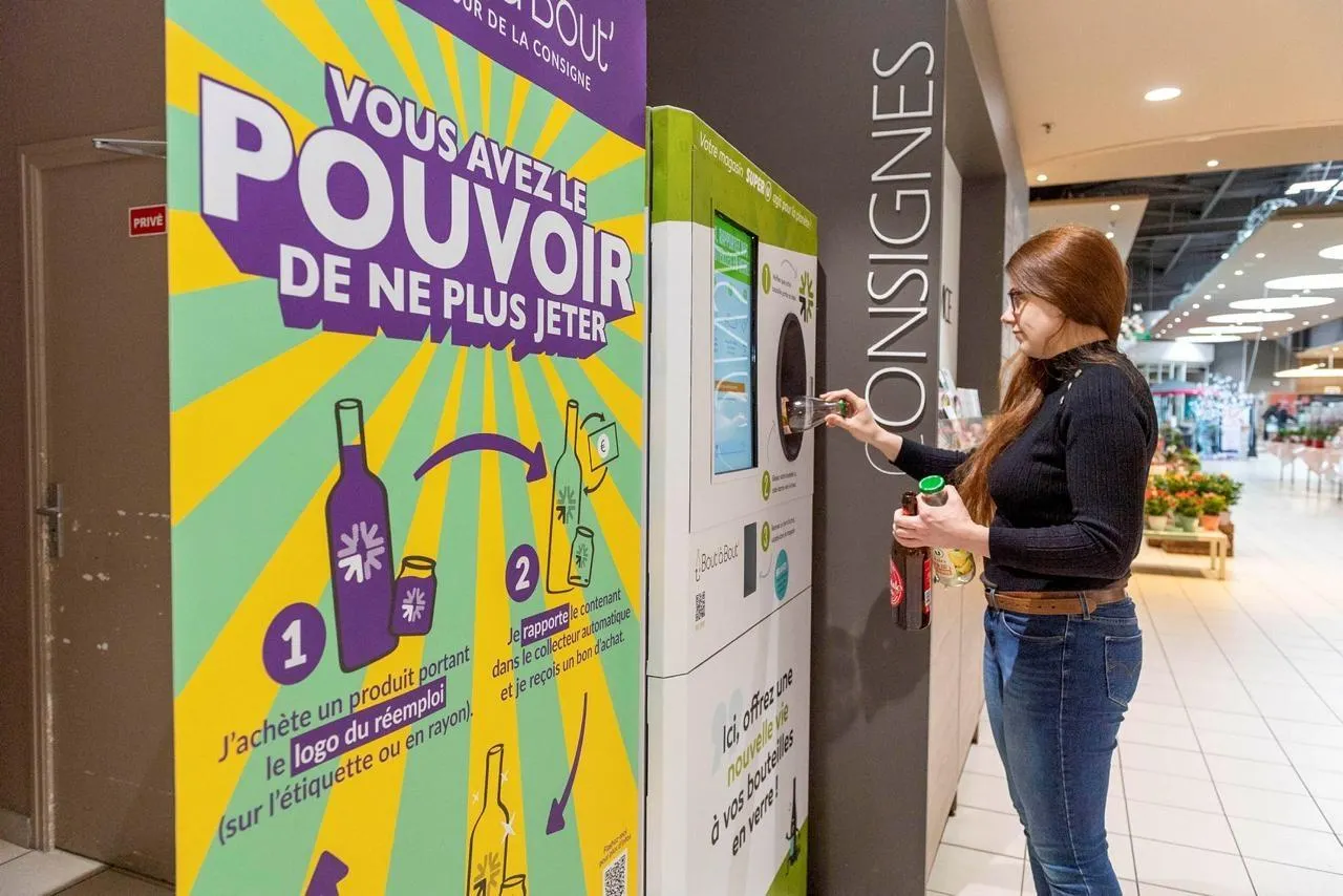 Bouteilles consignées : quelles sont les obligations du supermarché sur l’affichage du prix ...