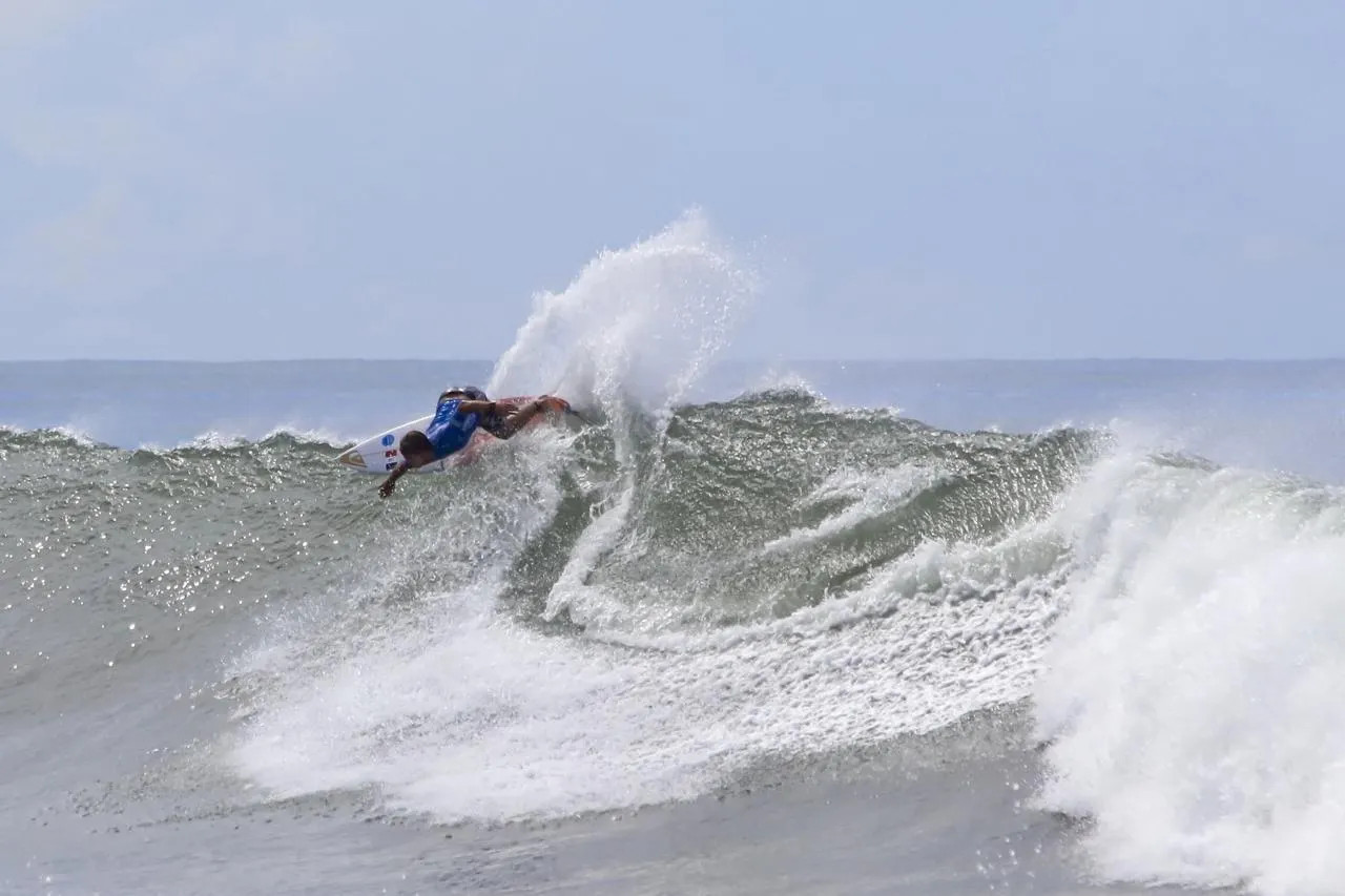 Surf. Le Français Kauli Vaast devient vice-champion du monde un an ...