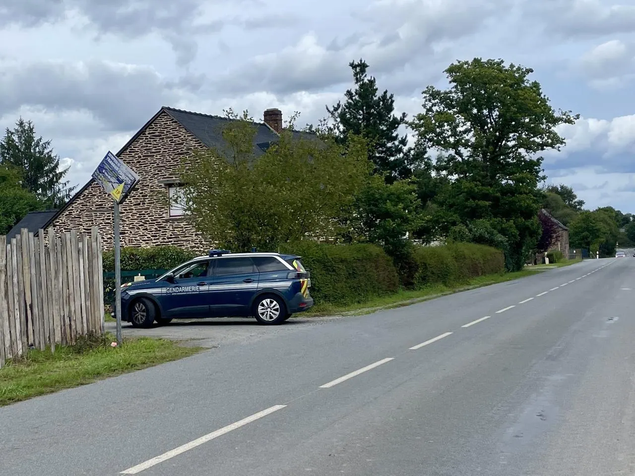 « Elle avait toujours le sourire » : à Goven, vive émotion après la ...