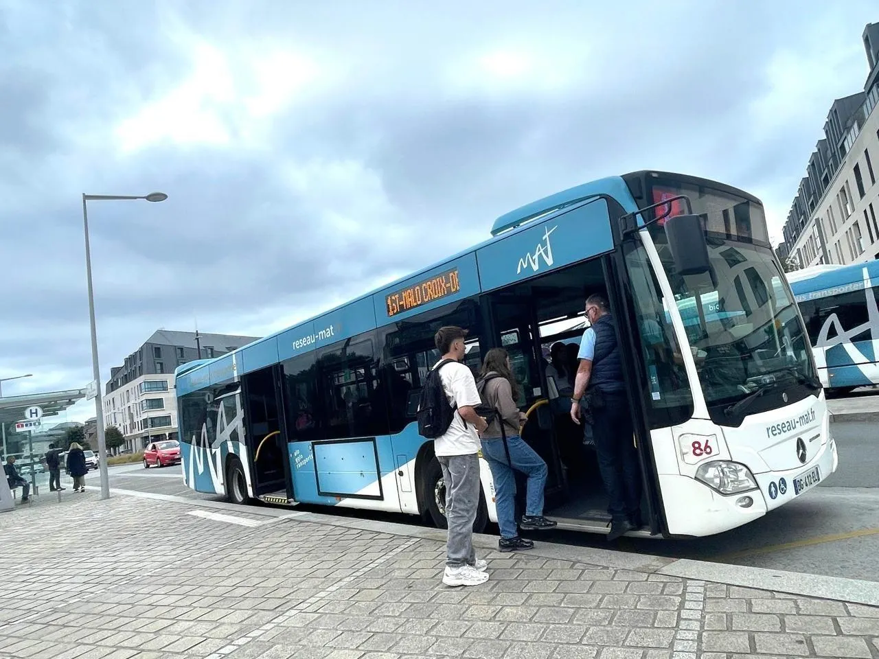« C’est la débâcle » : des usagers des bus de Saint-Malo au bord de la ...