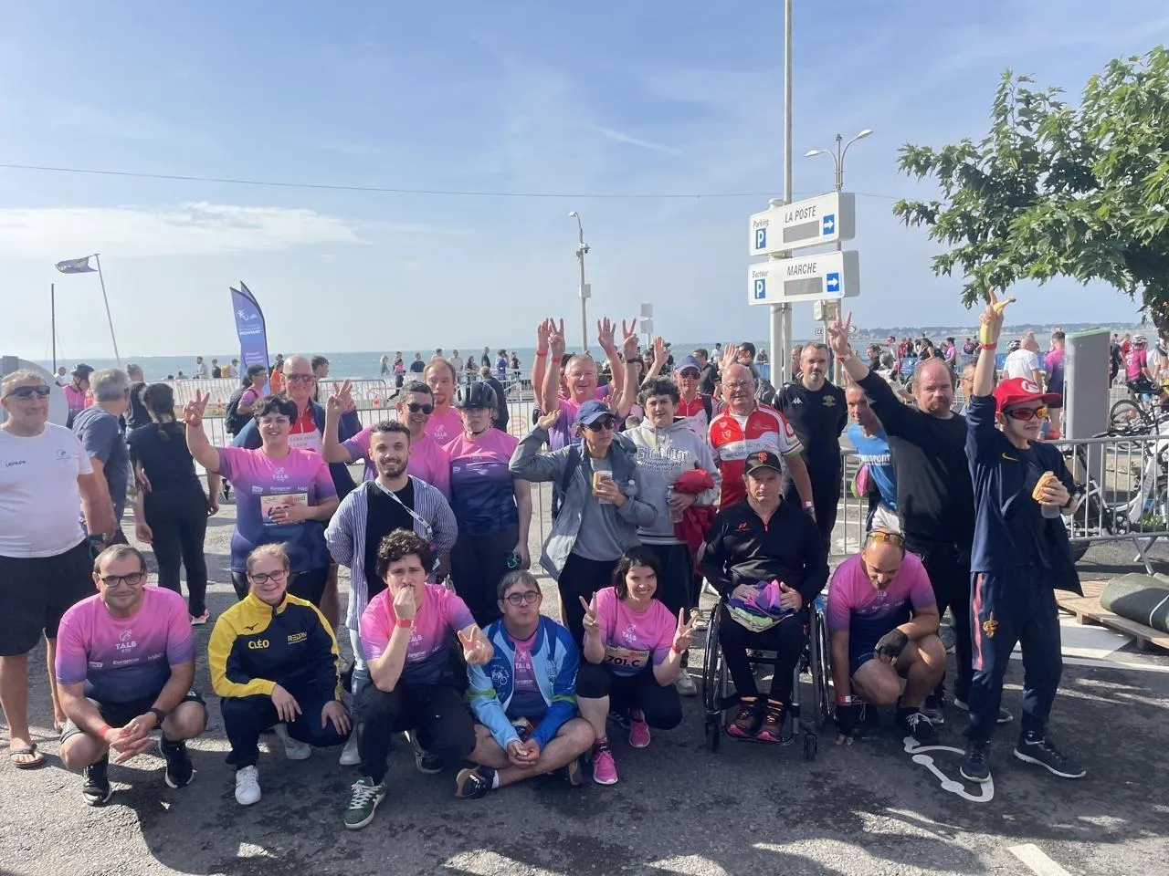 « Continuer de vivre des émotions ». Charles Noakes avec les ...