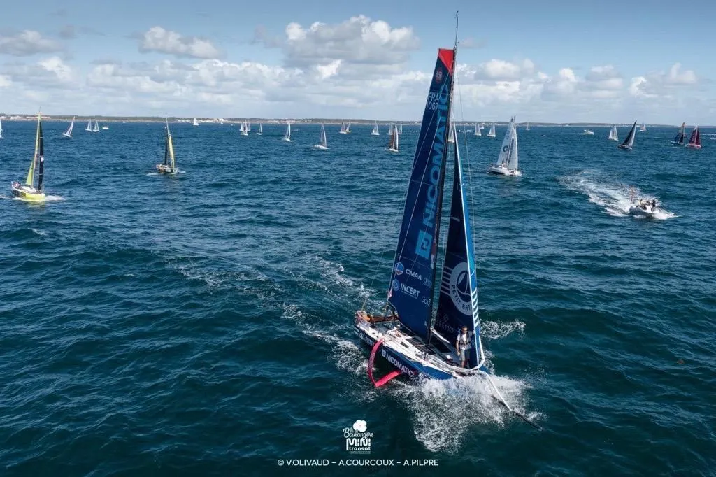 Mini Transat. Une collision, une bouée et Benoît Marie en tête… Le ...