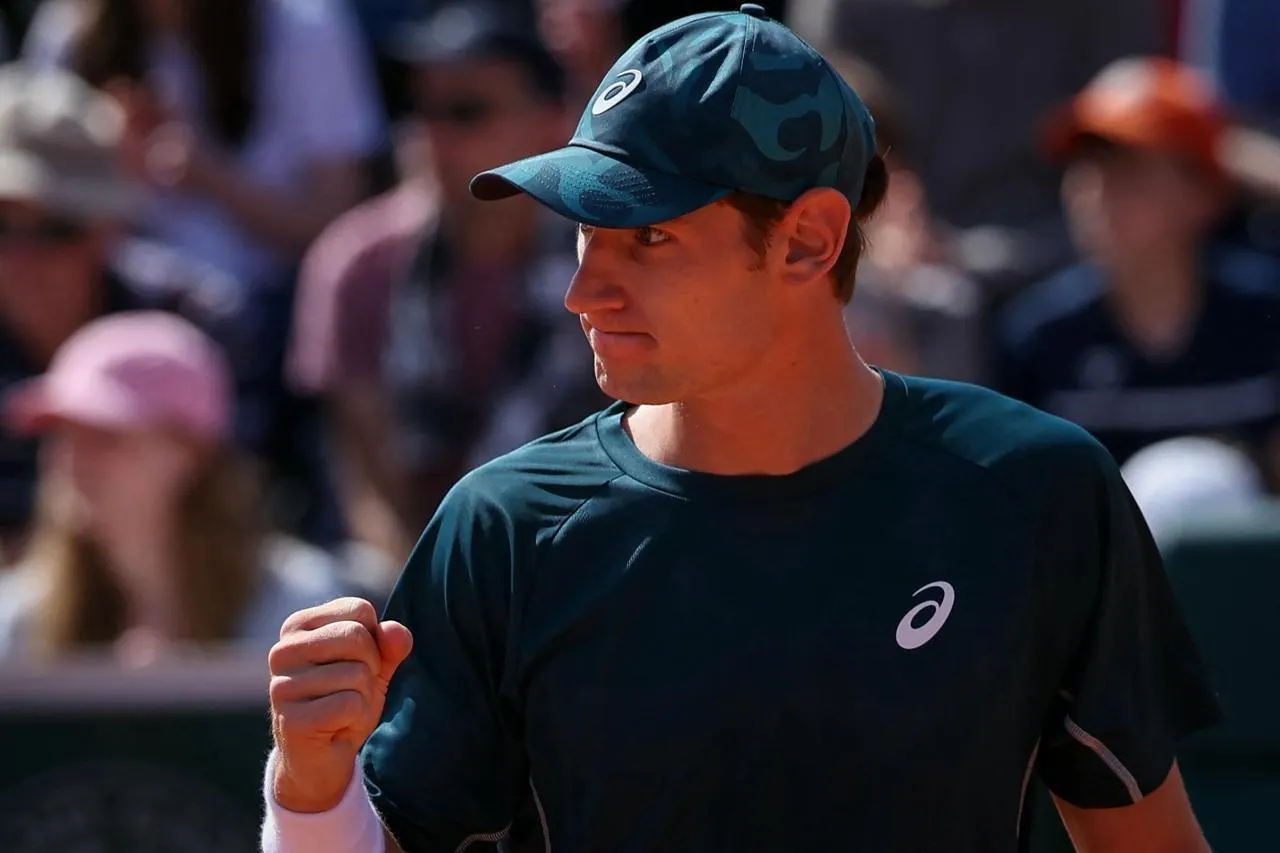 Tennis. « Il fait performance sur performance » : Valentin Royer à l ...