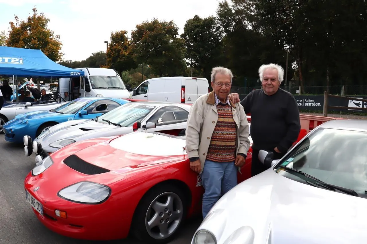 Hommell, la marque aux épis de blé, a produit des voitures made in ...