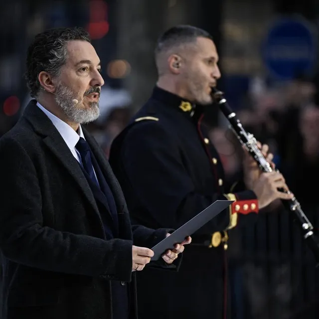 Robert Badinter au Panthéon : Julien Clerc, Emmanuel Macron… Les temps ...
