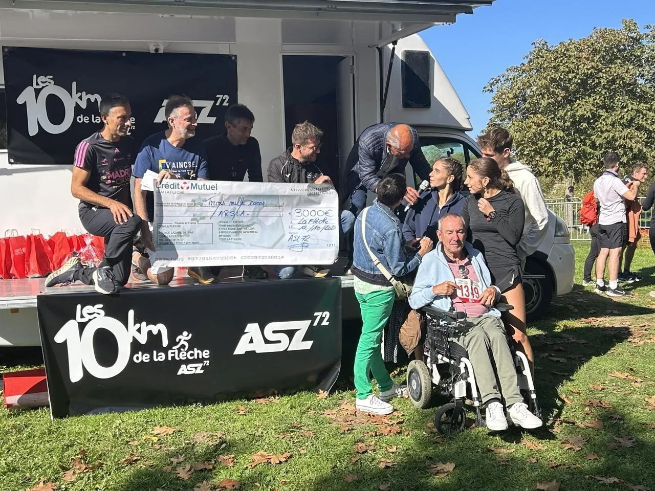 «On s’est attachés avec un élastique» : malvoyant, David Dulin a couru ...