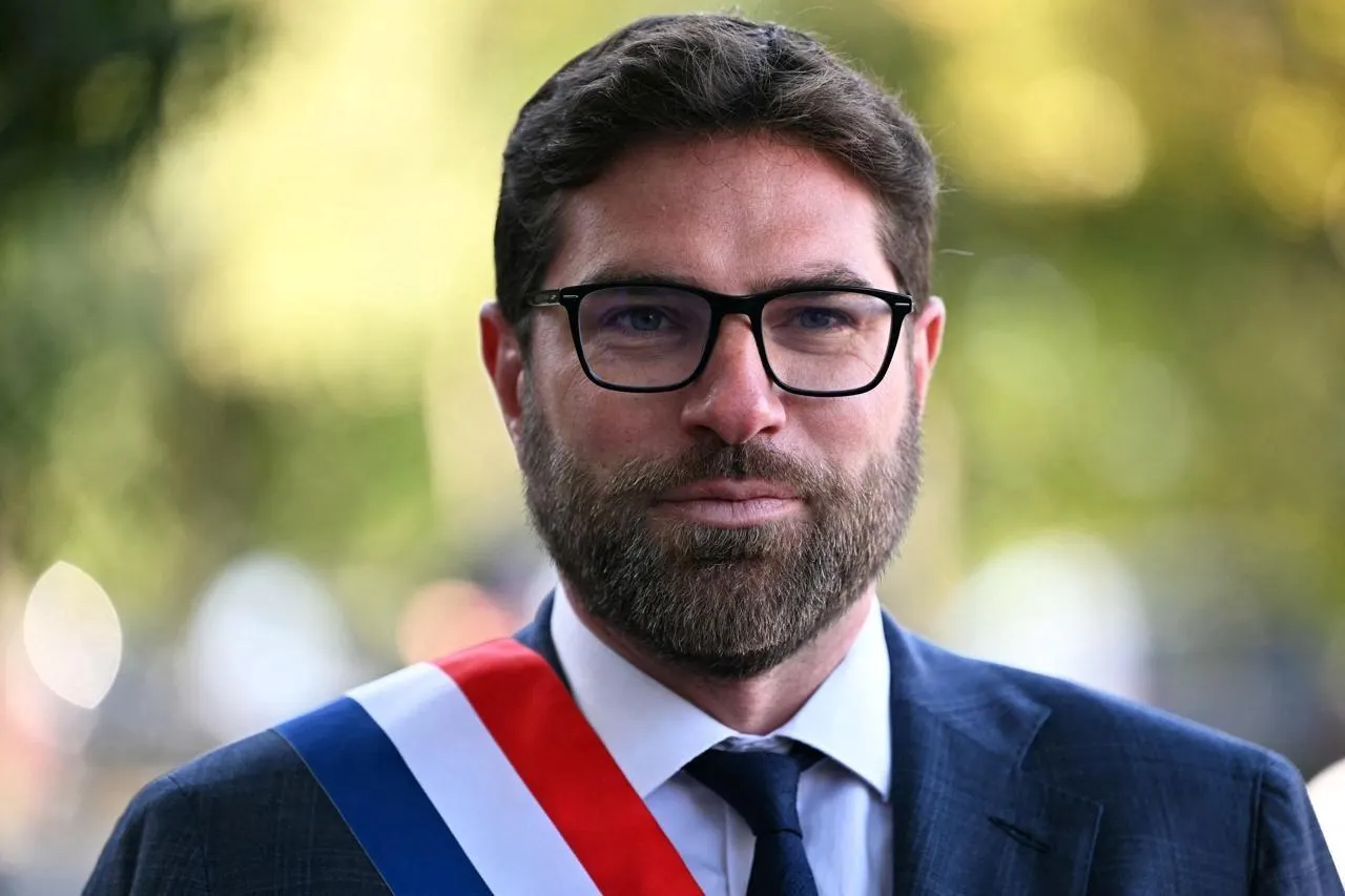 Le député LR Vincent Jeanbrun, nouveau ministre de la Ville et du ...