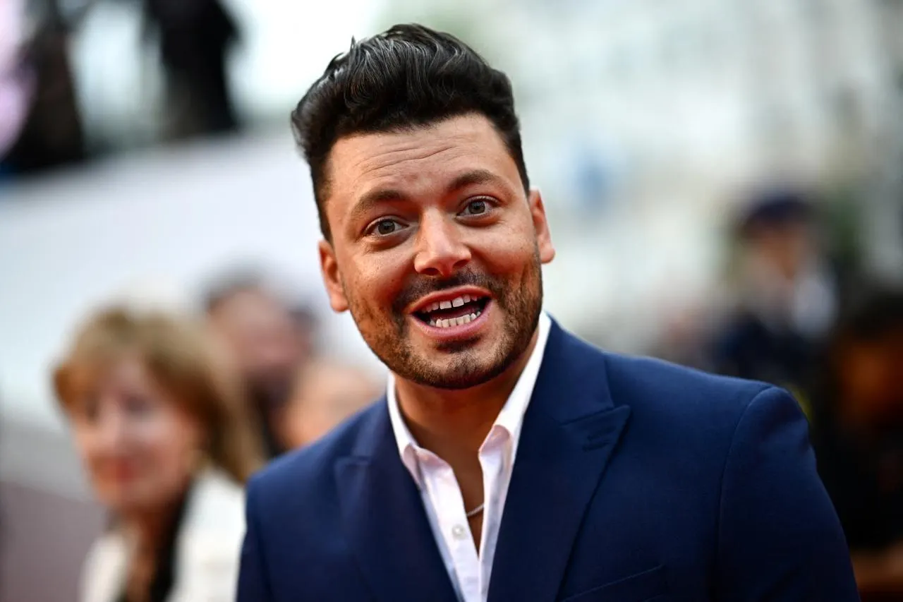 « Comment ça va vous ? » : quand Kev Adams prend Léa Salamé à son ...